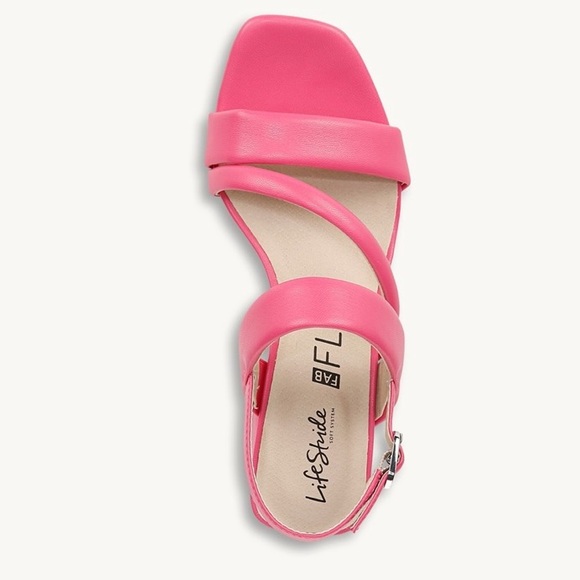 Life Stride | Shoes | Life Stride French Pink Celia Strappy Sandal Sz ...